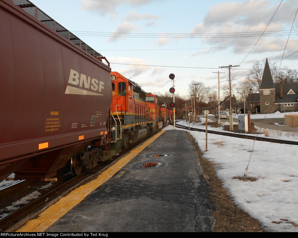 BNSF 7856, 5606, 5217 & HLCX 7843